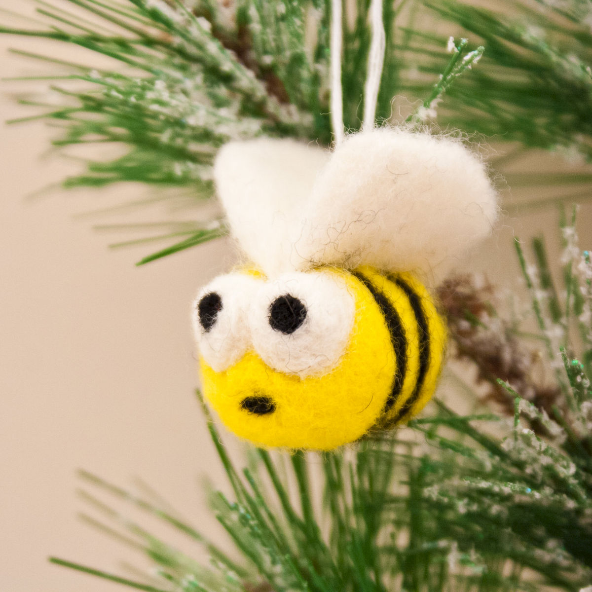 Bumble bee ornament, Needle felted bee, Bee decoration, Christmas ...
