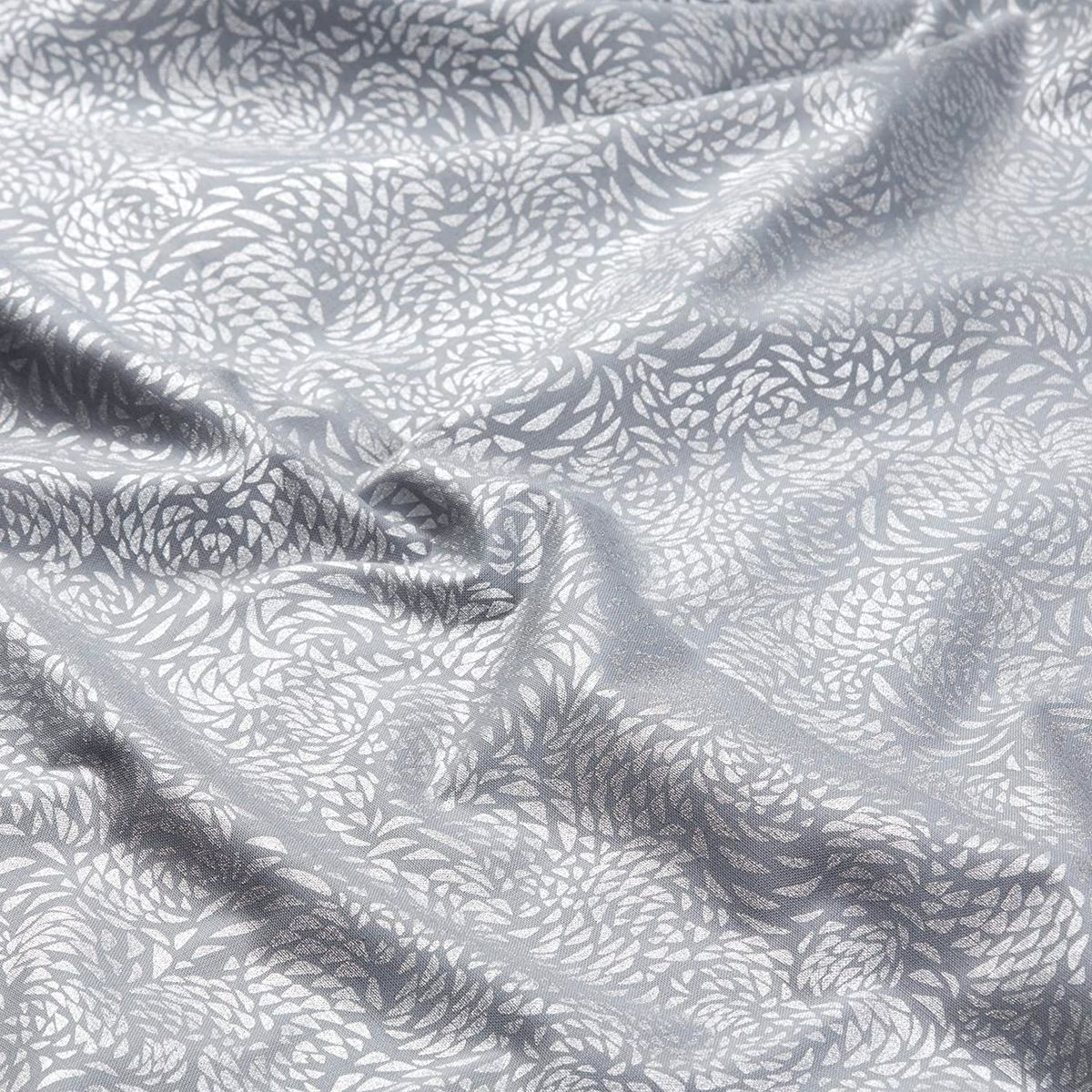 Cotton Quilt Fabric Sparkle And Fade Black/ Silver Metallic Fat Quarter ...