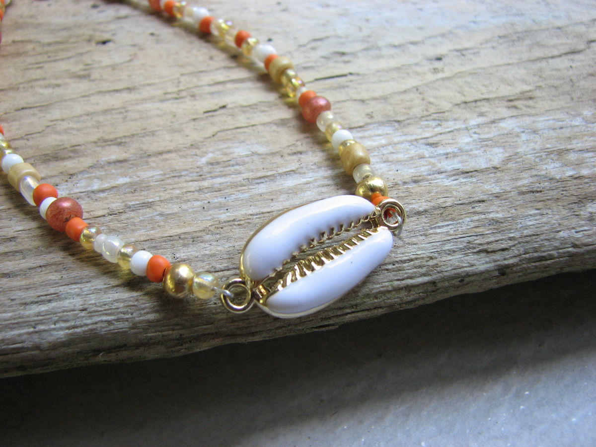 Beaded White Cowrie Shell Charm Anklet Bracelet - Bits off the Beach