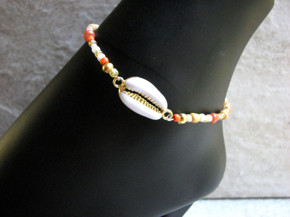 Beaded White Cowrie Shell Charm Anklet Bracelet - Bits off the Beach