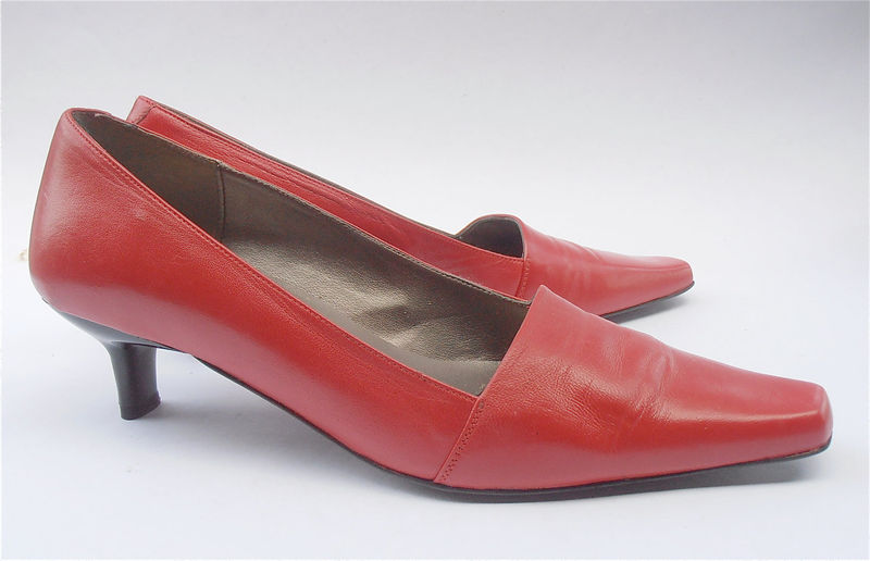 Vintage Red Shoes Red DKNY Shoes Red Kitten Heels Red Leather Pumps ...