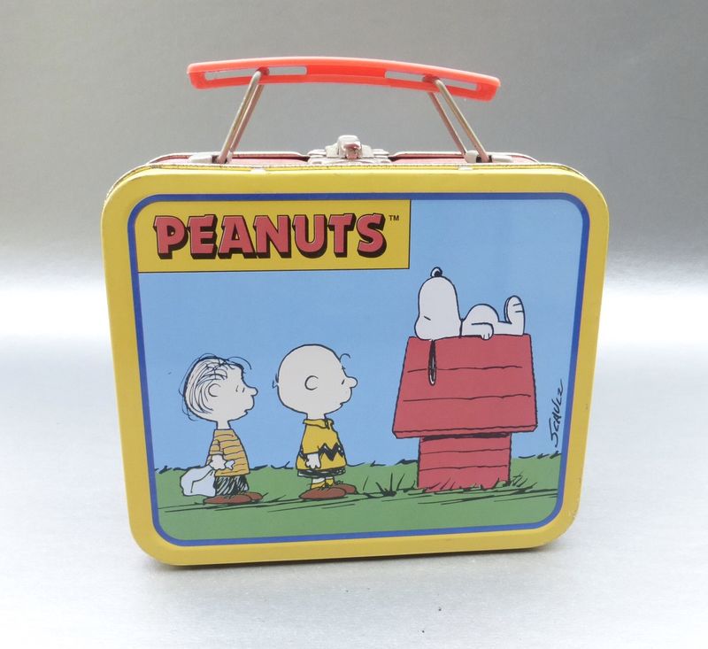 Vintage 90s Snoopy Metal Lunch Box Tin Pail Peanuts Charlie Brown ...