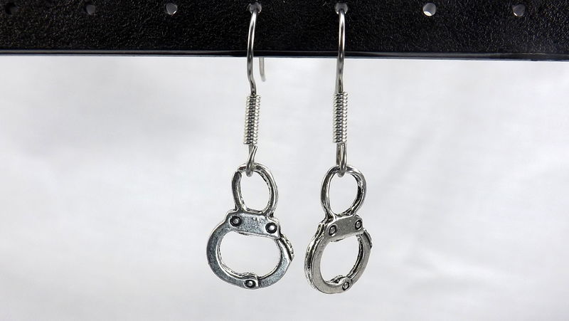 Handcuff Earrings - Pinch the Muse