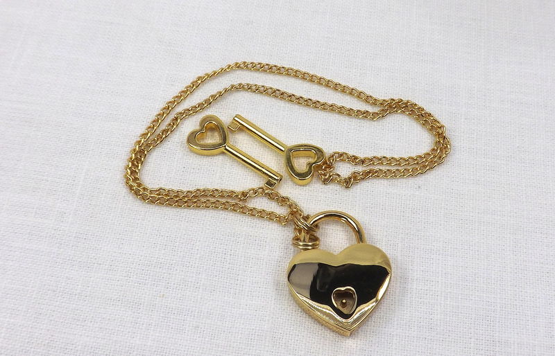 Locking Jewelry Gold color heart lock necklace gift for her submissive ...