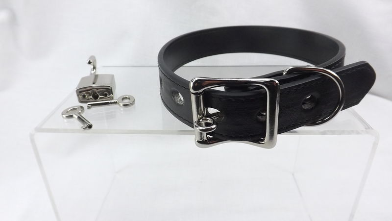 One inch wide bdsm collar with locking rocker buckle, lock and keys ...