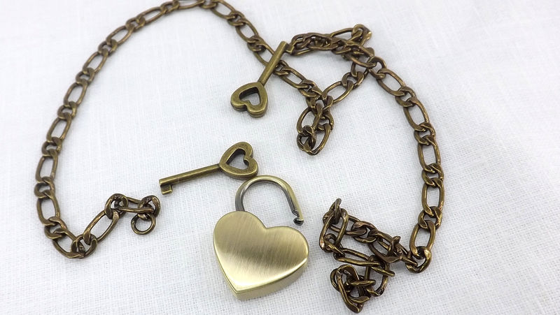 Locking Jewelry Antiqued Gold color heart lock necklace gift for her ...