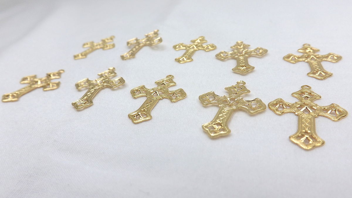 Gold filigree crosses, Cross charms, fancy cross pendants, round edge ...