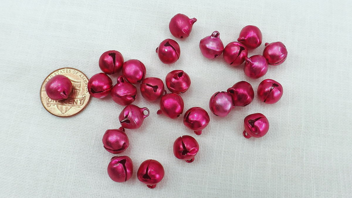 10mm bells 25 pieces dark pink bells ringing bell charm - Fleamarket Muse