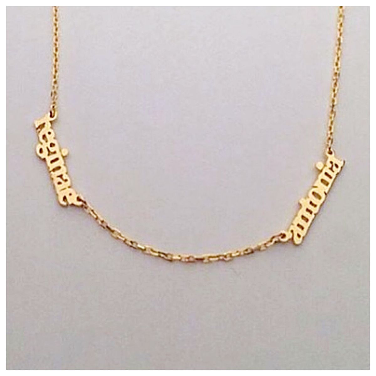 Fancy Dainty Multi Names Plaque - Fancy Cartel