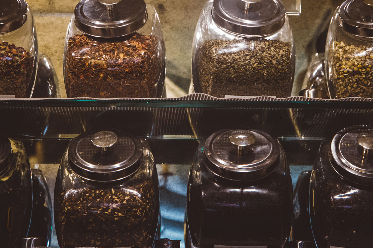 Food and Fountain - Pickwick's Mercantile