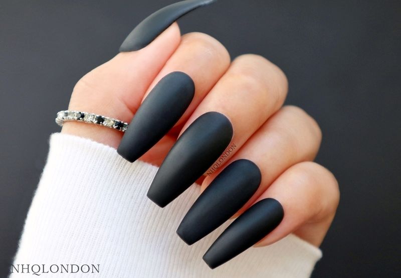 3 BADASS BLACK NAIL LOOKS - NHQ LONDON