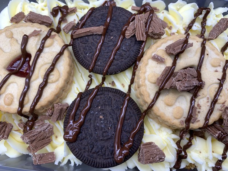 Cake trays - cakes unlimited uk