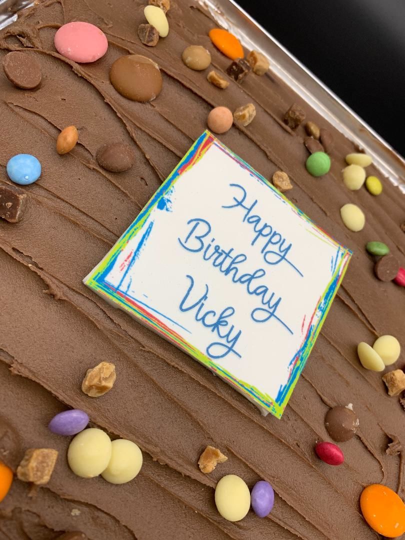 Personalised cake trays - cakes unlimited uk