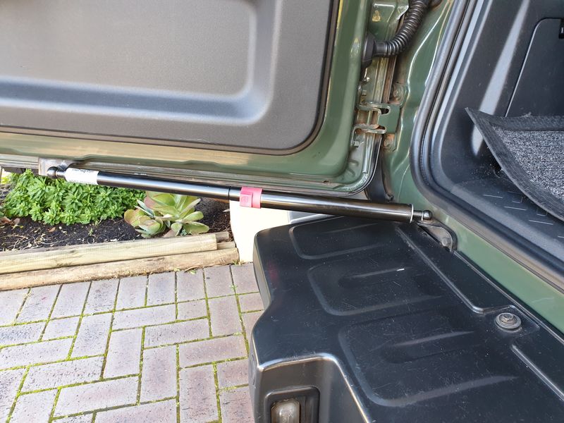 FJ Cruiser rear door strut - Strut Your Stuff Gas Struts