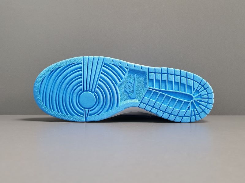 Nike Dunk Low GS 'UNC' - The Shoe Box